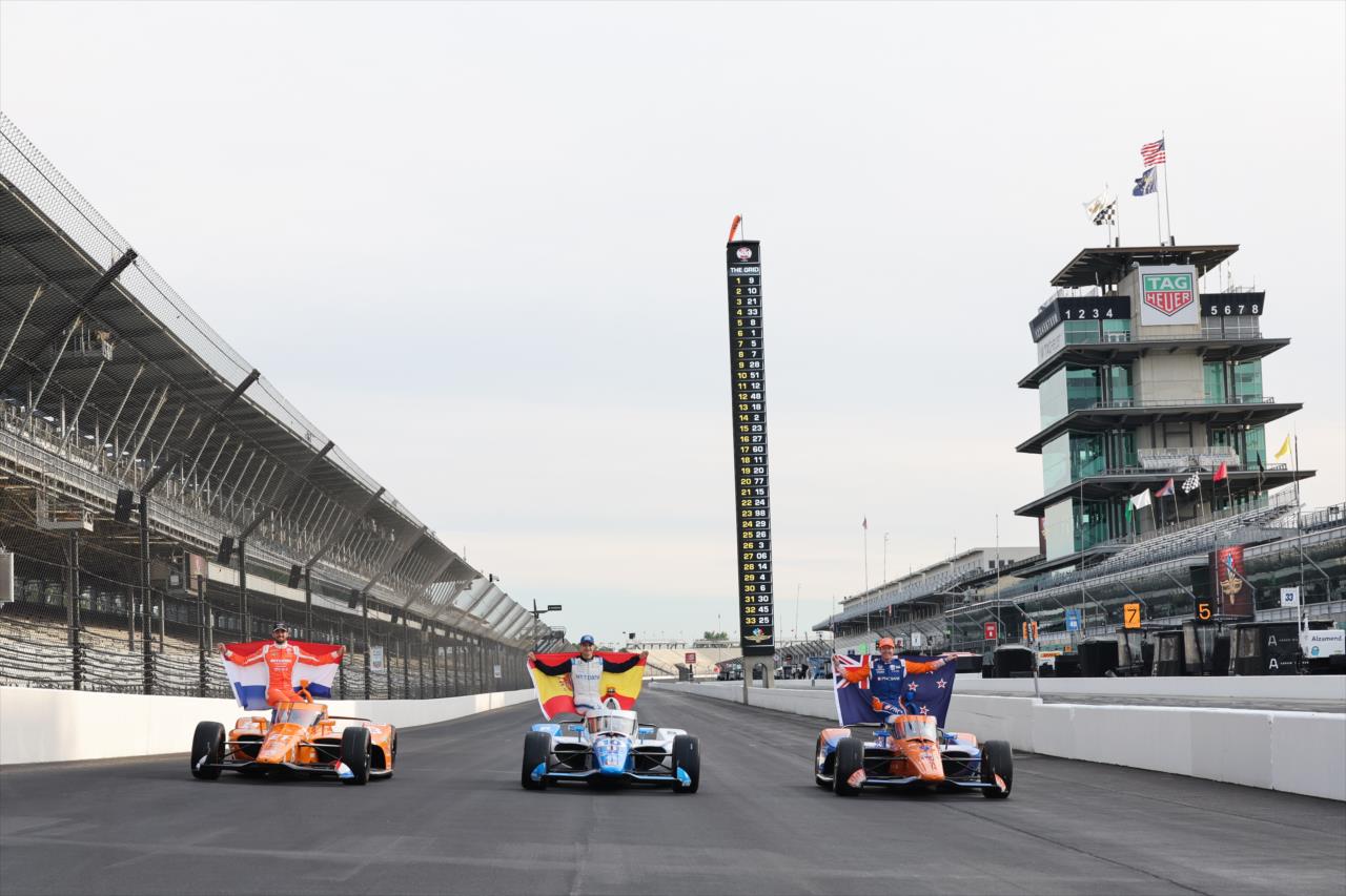 INDYCAR SERIES Photo Gallery